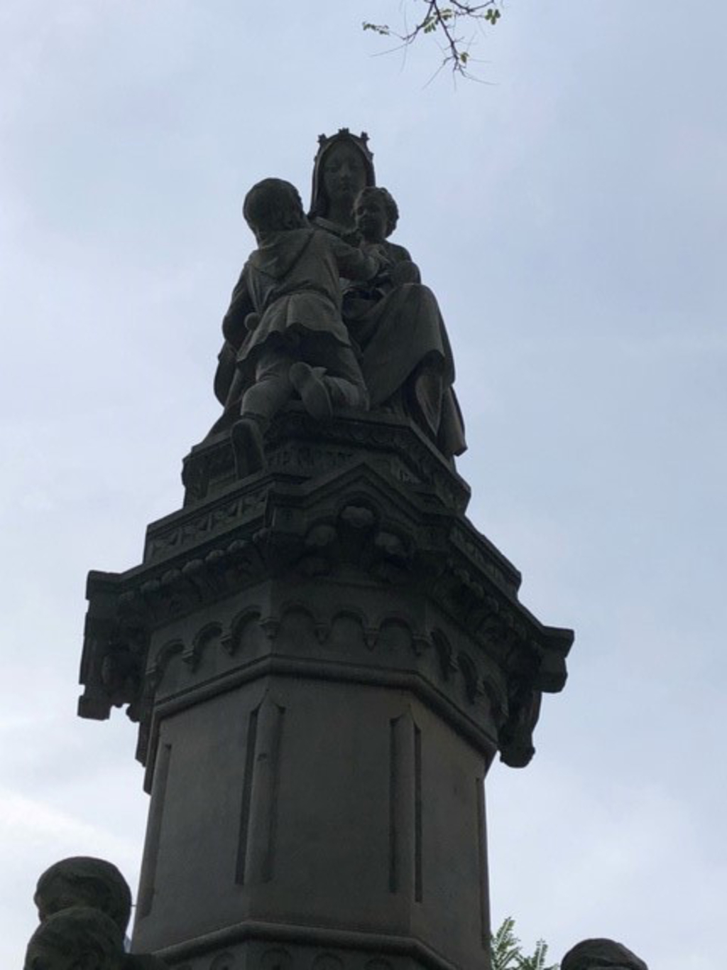 Hermann Josef Brunnen am Waidmarkt - Stadt Köln